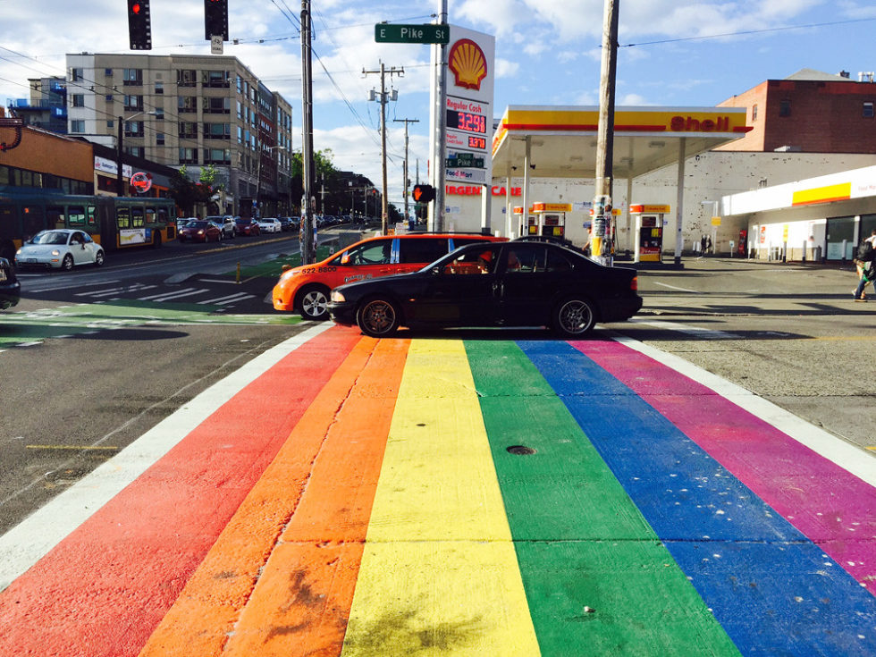 rainbow_crosswalk_seattle_1 – ツカウエイゴ